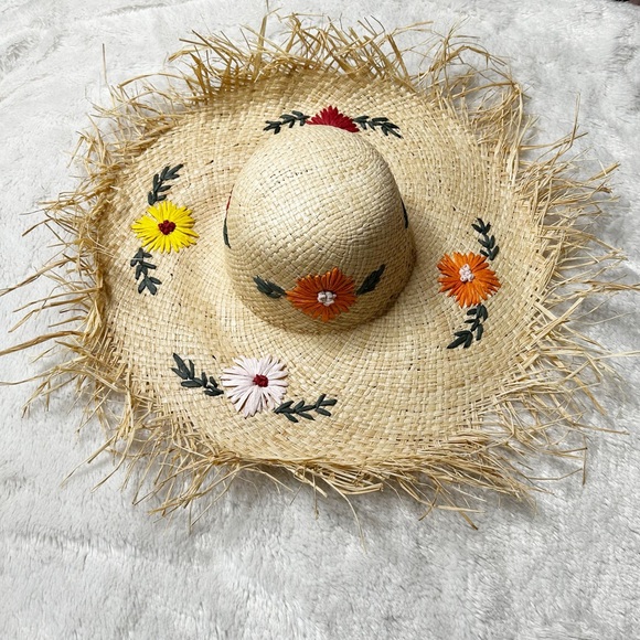 Hat Attack | Accessories | Nwt Revolve Hat Attack Charlotte Raffia ...